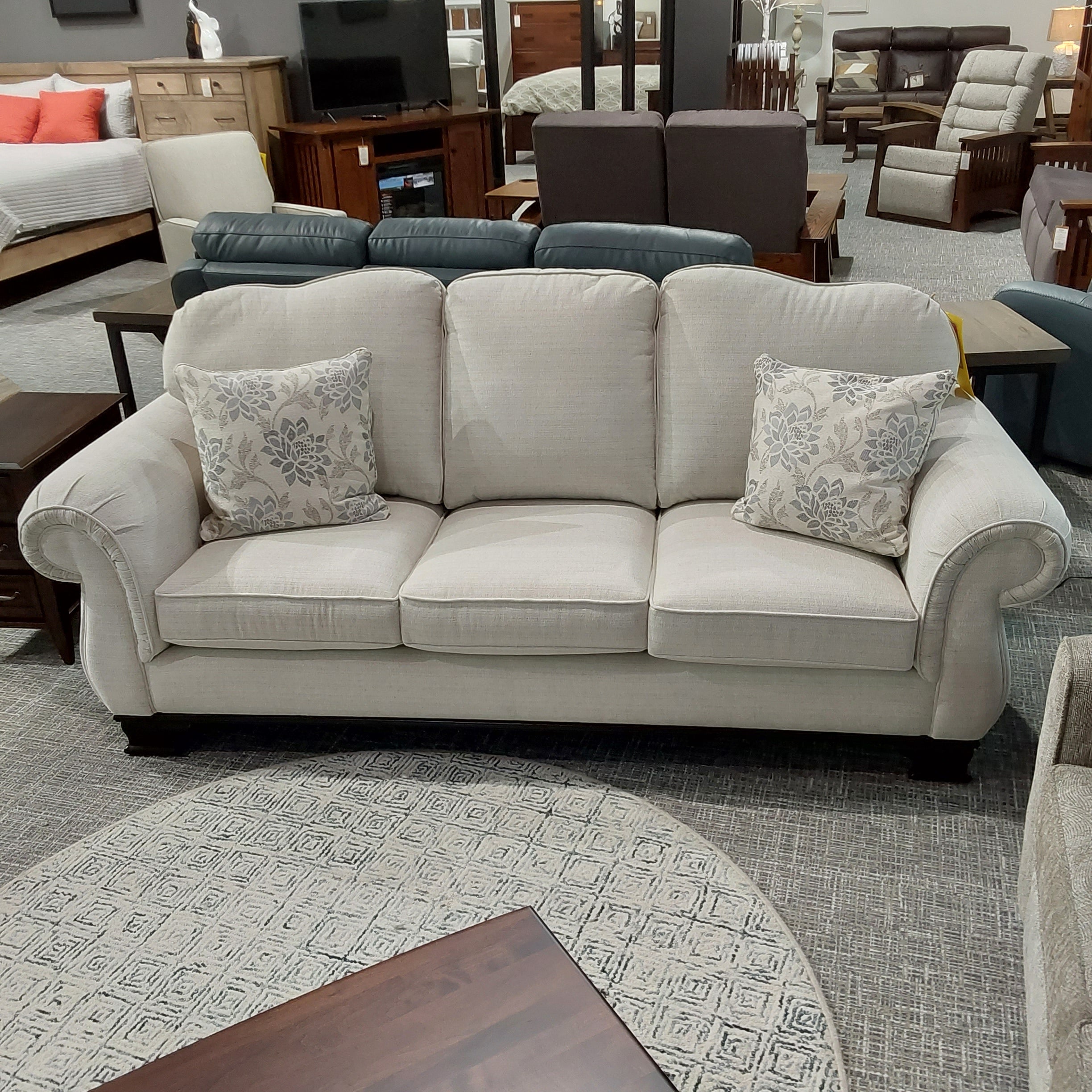 Clearance Decor Rest R033 Reserve Sofa