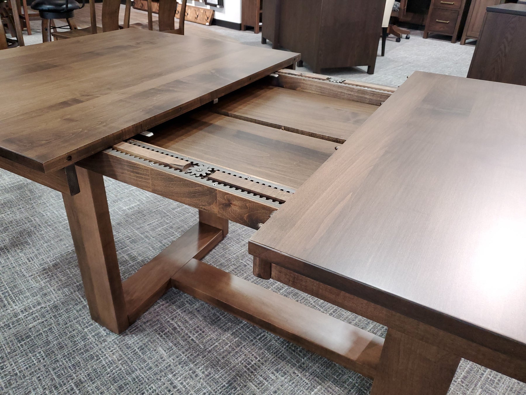 QW Amish Clark Table – Quality Woods Furniture